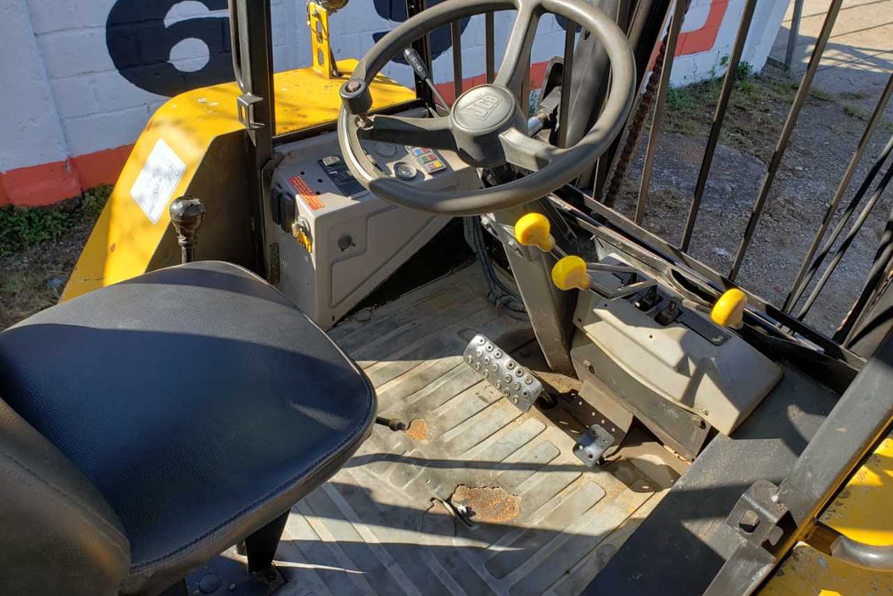 Empilhadeira JCB RTFL 940 Todo Terreno 08/08 - BHLOC | Trucadao.com.br