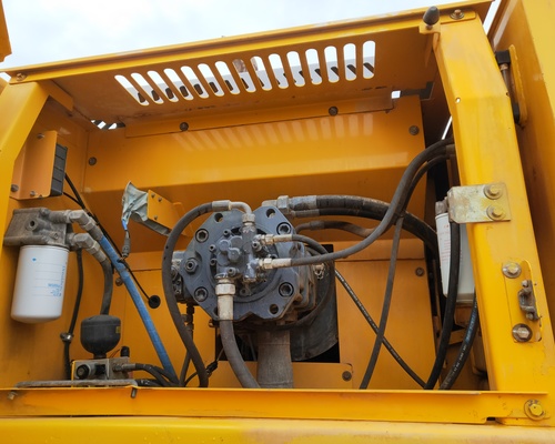 Escavadeira XCMG XE370BR 18/18 - XCMG Brasil Indústria Ltda. | Trucadao.com.br