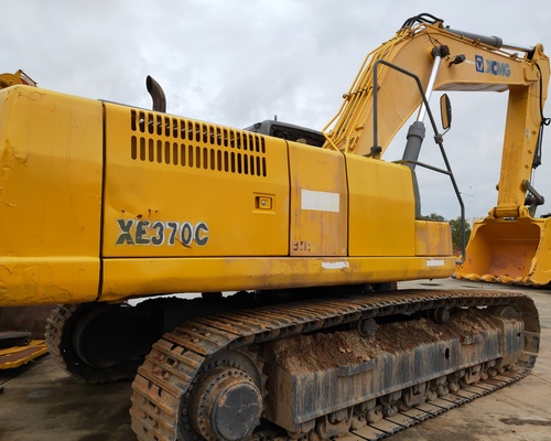Escavadeira XCMG XE370BR 18/18 - XCMG Brasil Indústria Ltda. | Trucadao.com.br