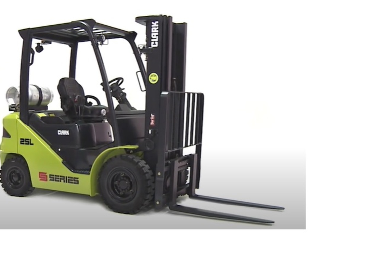 Empilhadeira Clark S30 20/20 - Mason Equipamentos | Trucadao.com.br