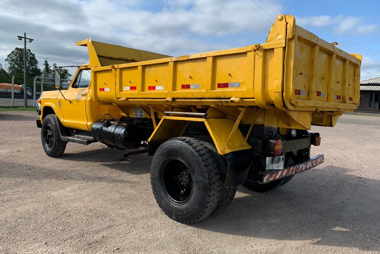 Caminhão Chevrolet D60 76/76 - Edmaq Comércio de Máquinas e Caminhões | Trucadao.com.br
