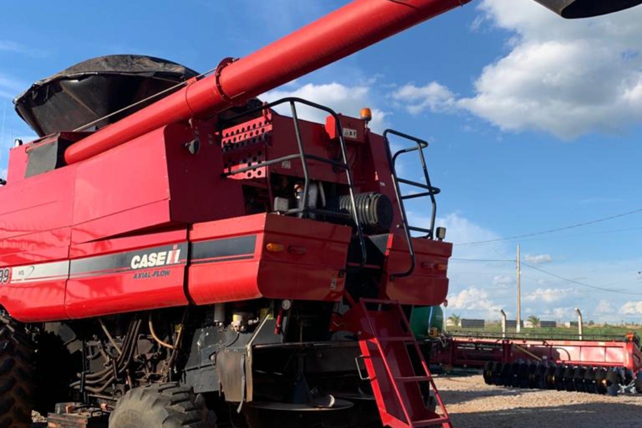 Colheitadeira Case 2799 12/12 - Agromak Máquinas Agrícolas | Trucadao ...
