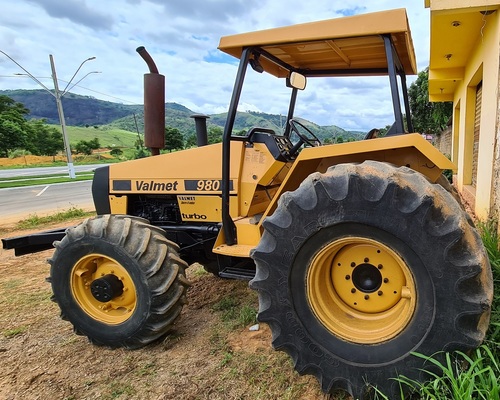 Trator Valmet 980 78/78 - BHLOC | Trucadao.com.br
