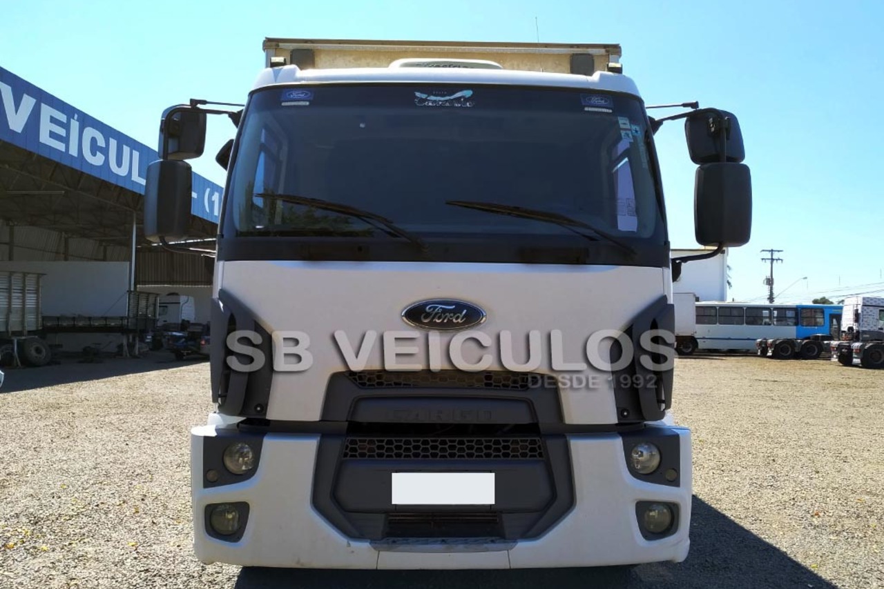 Caminhão Ford Cargo 1519 14/15 - SB Veículos | Trucadao.com.br