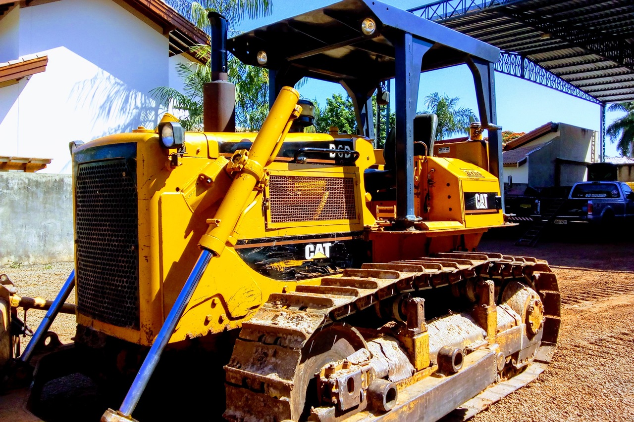 Trator de Esteiras Caterpillar D6 86/87 - Irineu Pavão neto ( Pav Terra ...