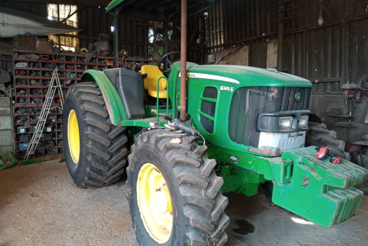 Trator John Deere 6125D 12 - Sucatão Tratores e Peças | Trucadao.com.br