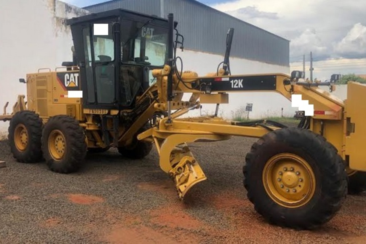 Motoniveladora Caterpillar 12K 19/19 - BHLOC | Trucadao.com.br