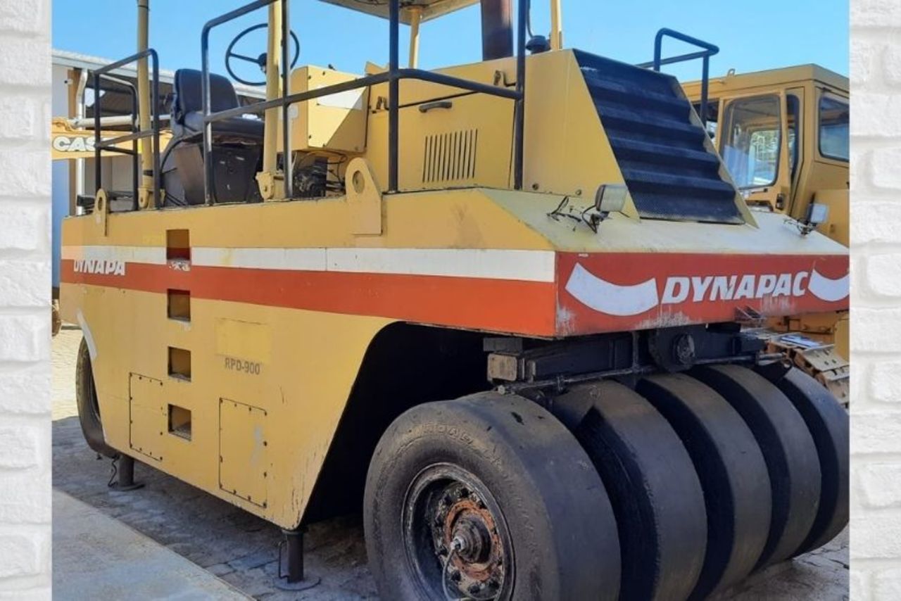 Rolo compactador Dynapac CP271 08 - Bruto Equipamentos | Trucadao.com.br