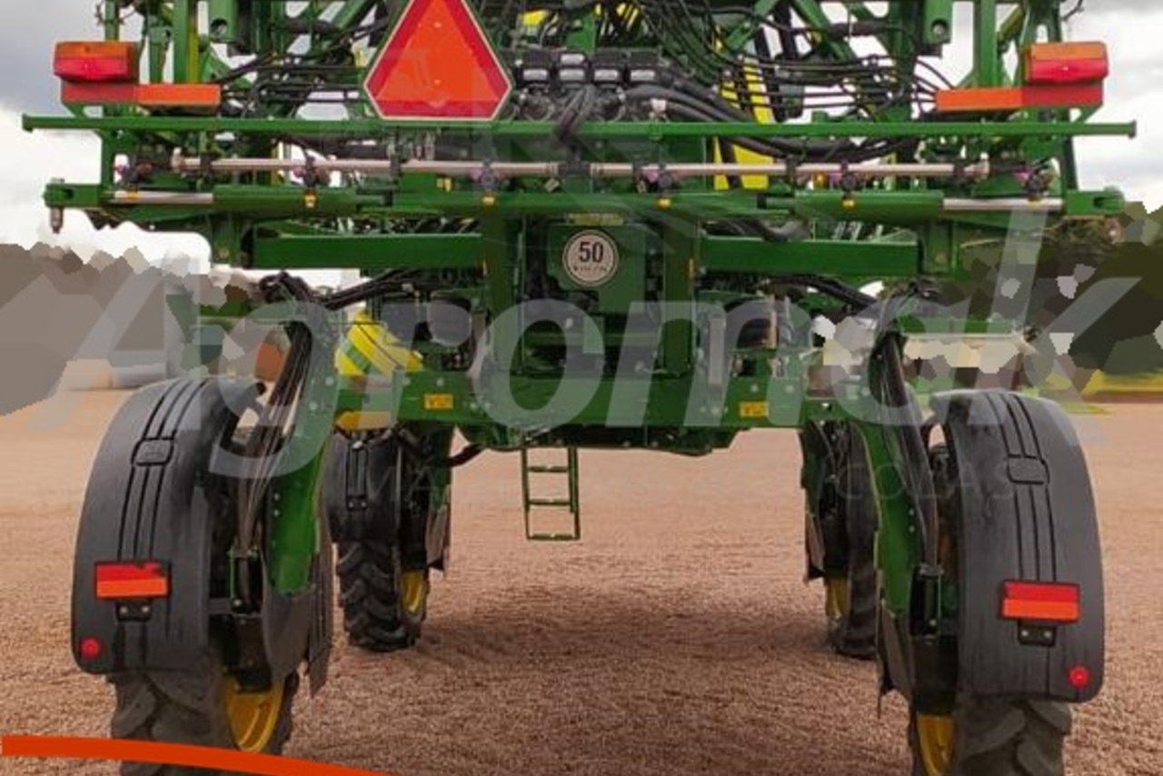 Pulverizador Autopropelido John Deere M 4025 19/19 - Agromak Máquinas ...