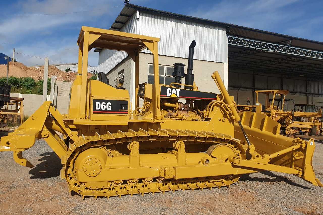 Trator de Esteiras Caterpillar D6 97/97 - LNA Máquinas | Trucadao.com.br