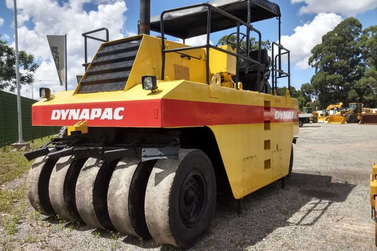 Rolo compactador Dynapac CP271 05/05 - Delta Máquinas | Trucadao.com.br