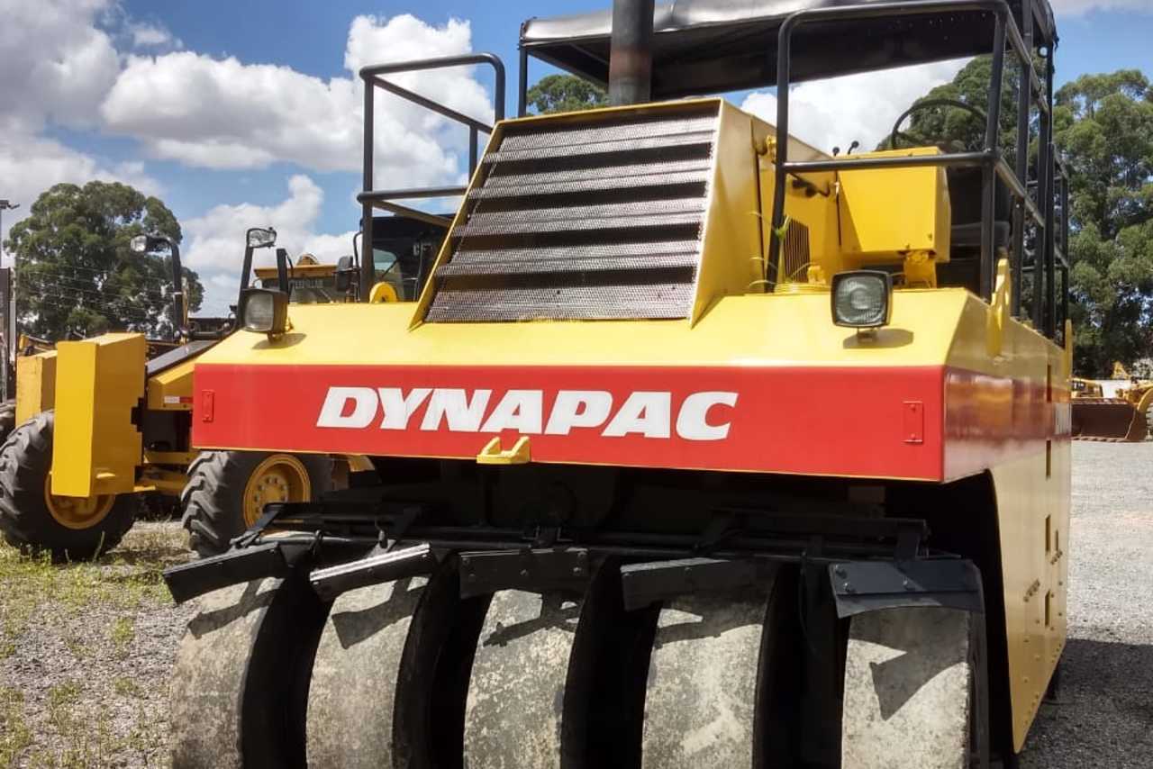 Rolo compactador Dynapac CP271 05/05 - Delta Máquinas | Trucadao.com.br