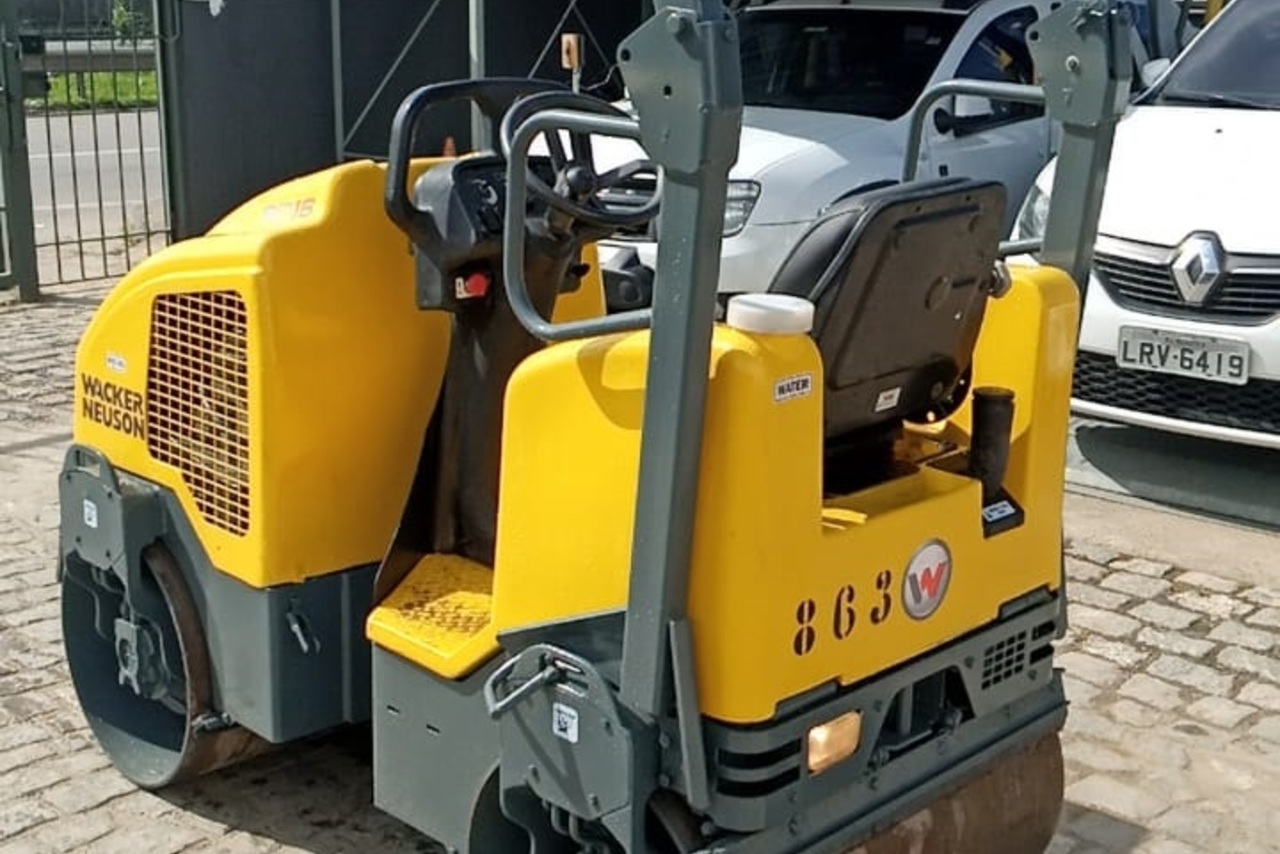 Rolo compactador Wacker Neuson RD16 11/11 - Forcemak Equipamentos ...