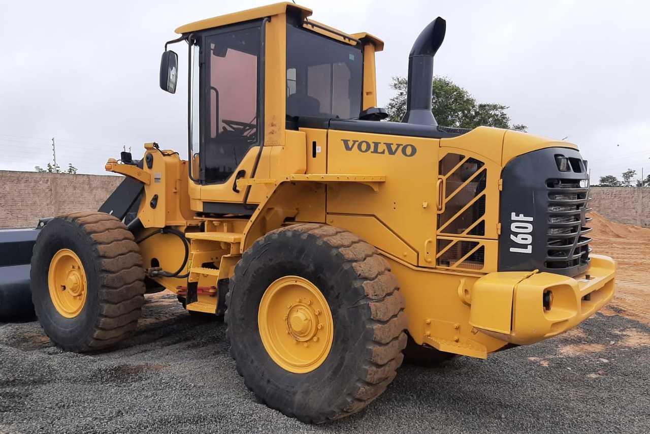 Pá carregadeira Volvo L60F 11/12 - Isam Maquinas de Construçao Ltda ...