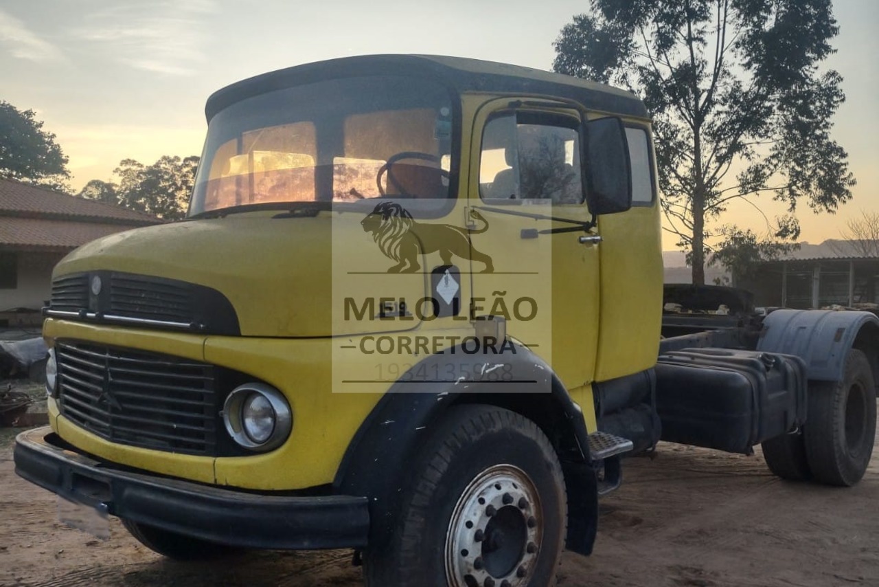Caminhão Mercedes Benz MB1519 79/79 - Melo Leão Veículos Comerciais ...
