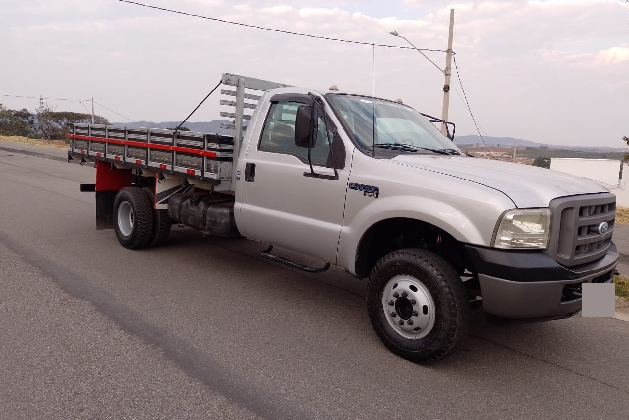 Caminhão Ford F4000 09/09 - Sanjoanense Caminhões | Trucadao.com.br