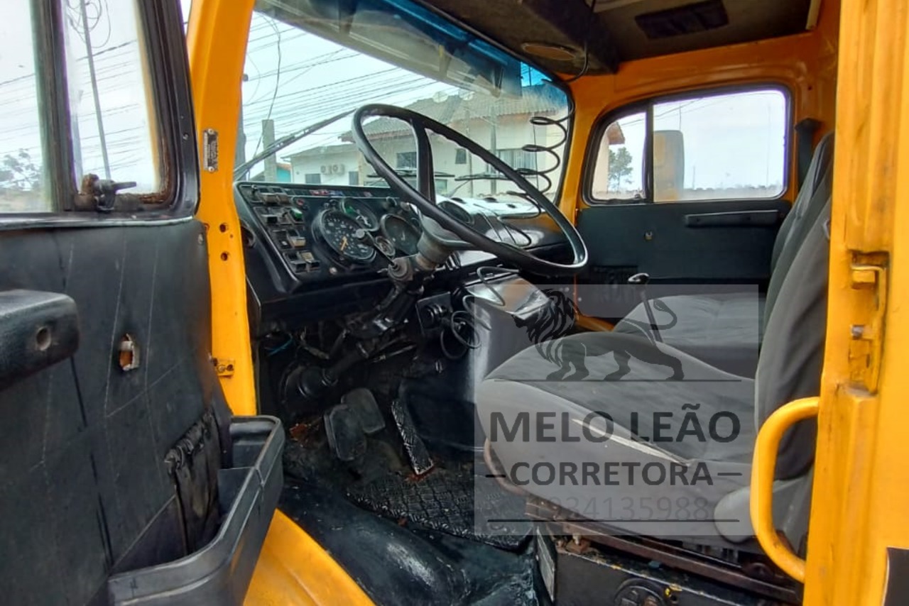 Caminhão Mercedes Benz MB2220 90/90 - Melo Leão Veículos Comerciais ...