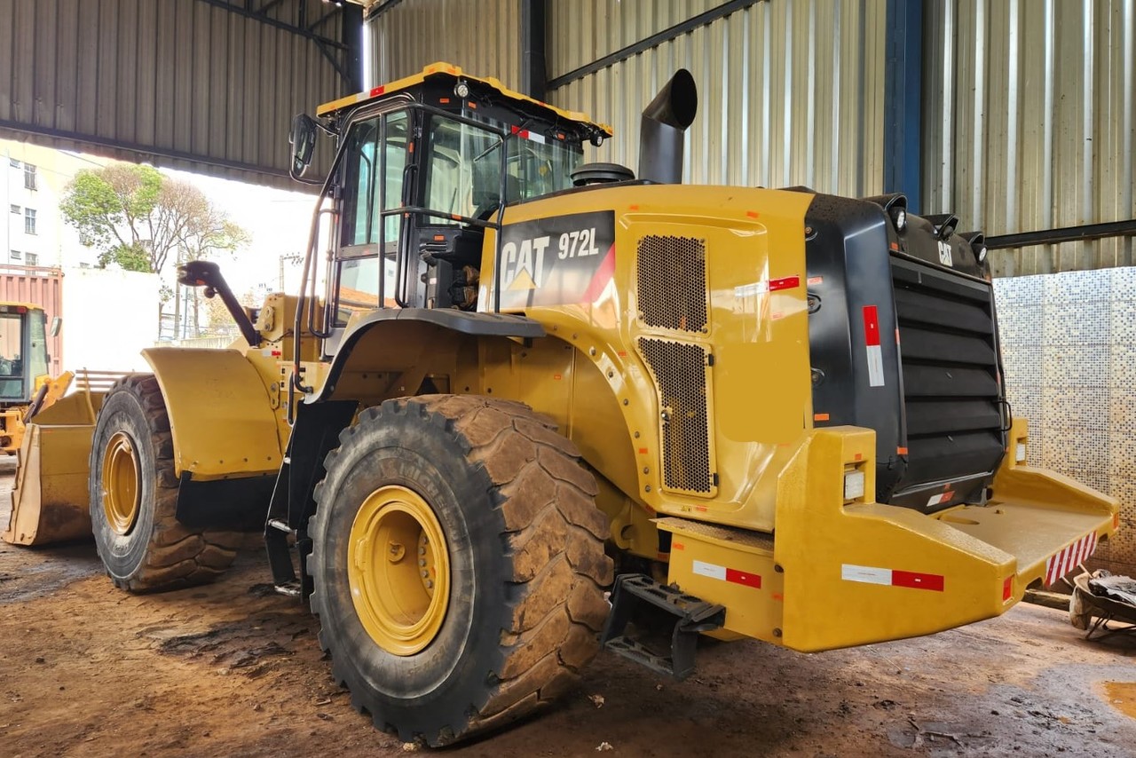 Pá carregadeira Caterpillar 972L 19/19 - BHLOC | Trucadao.com.br