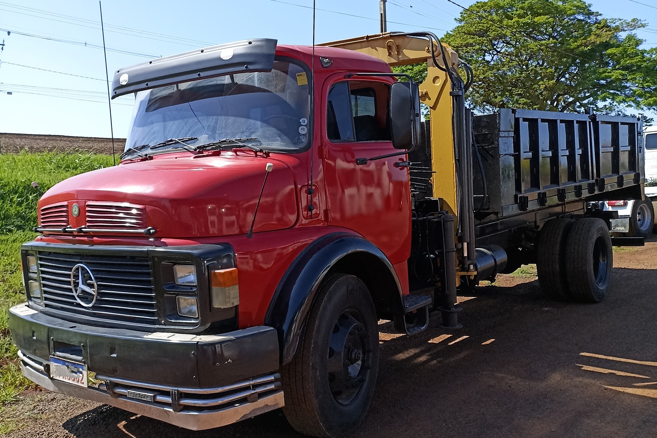 Caminhão Mercedes Benz MB1114 89/90 - Areas Caminhões | Trucadao.com.br