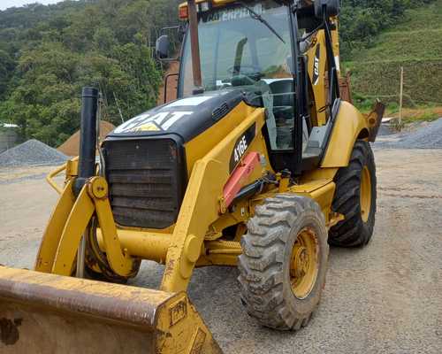 Caterpillar 416E 13/13 - Retroescavadeira à venda - Trucadão