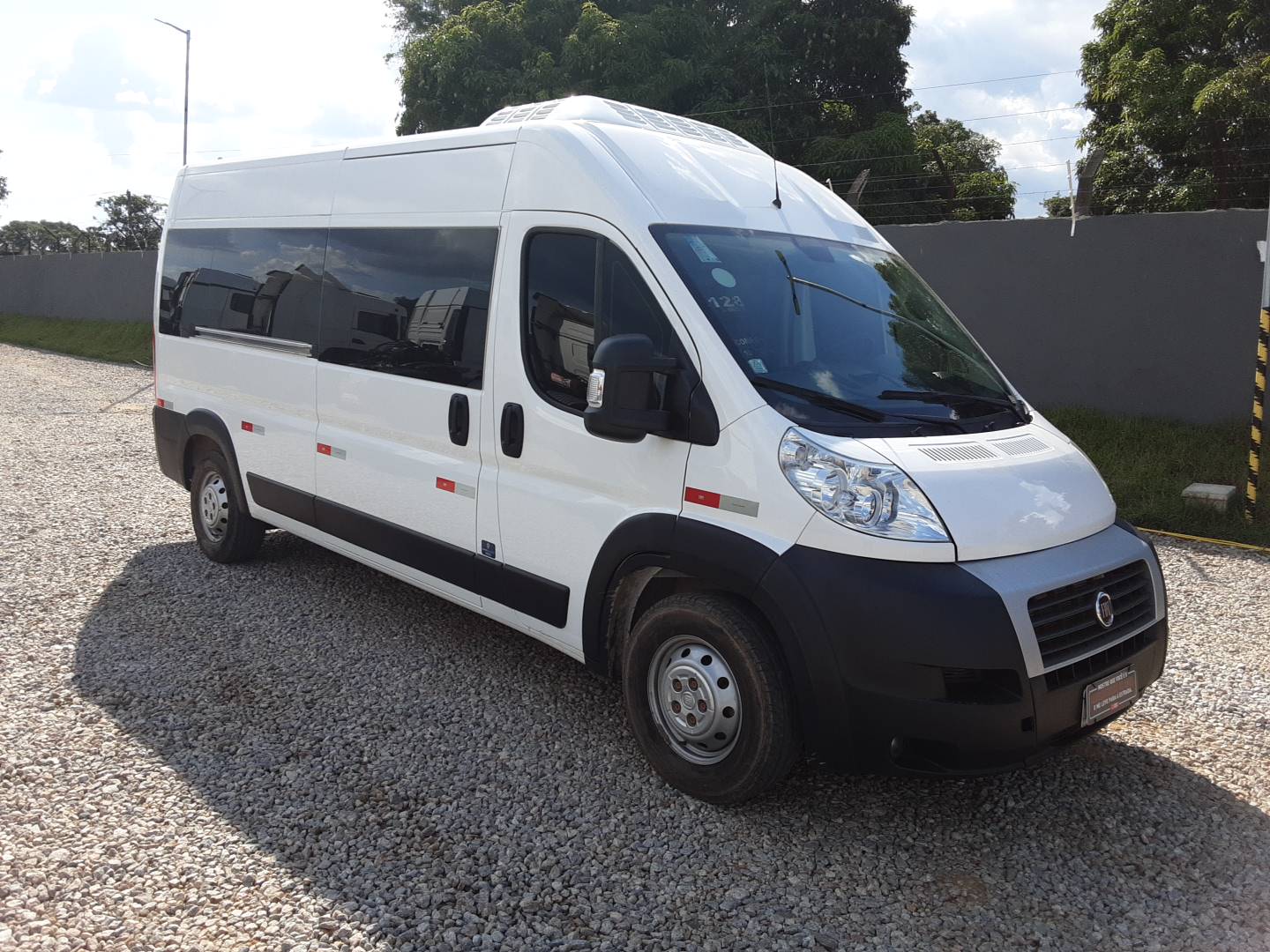 Fiat FIAT/DUCATO ENGESIG MIC 21/21 Passageiro - Vans à venda - Trucadão