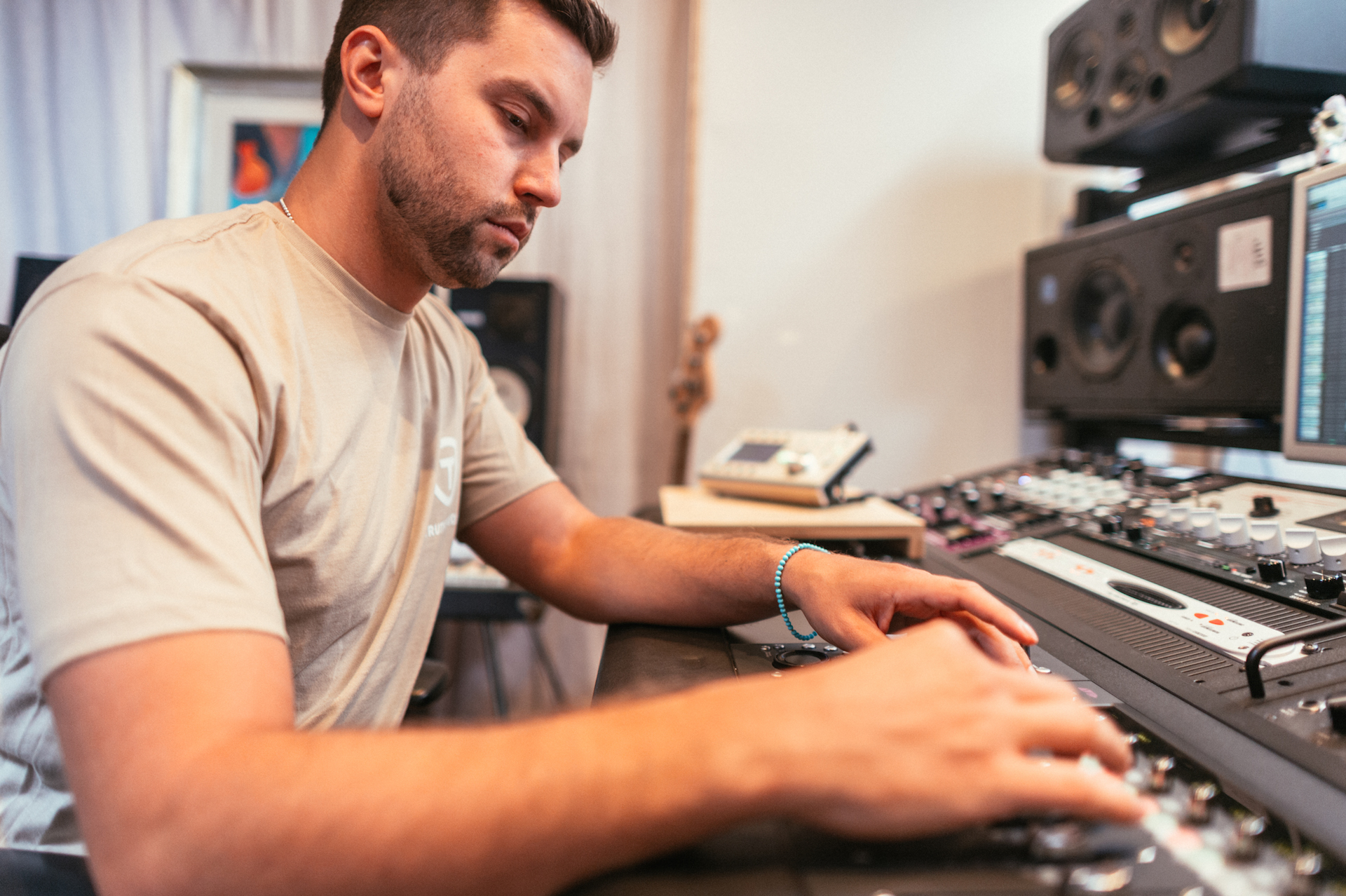 Mixing and Mastering a New Single for Maahes - TruthStudios