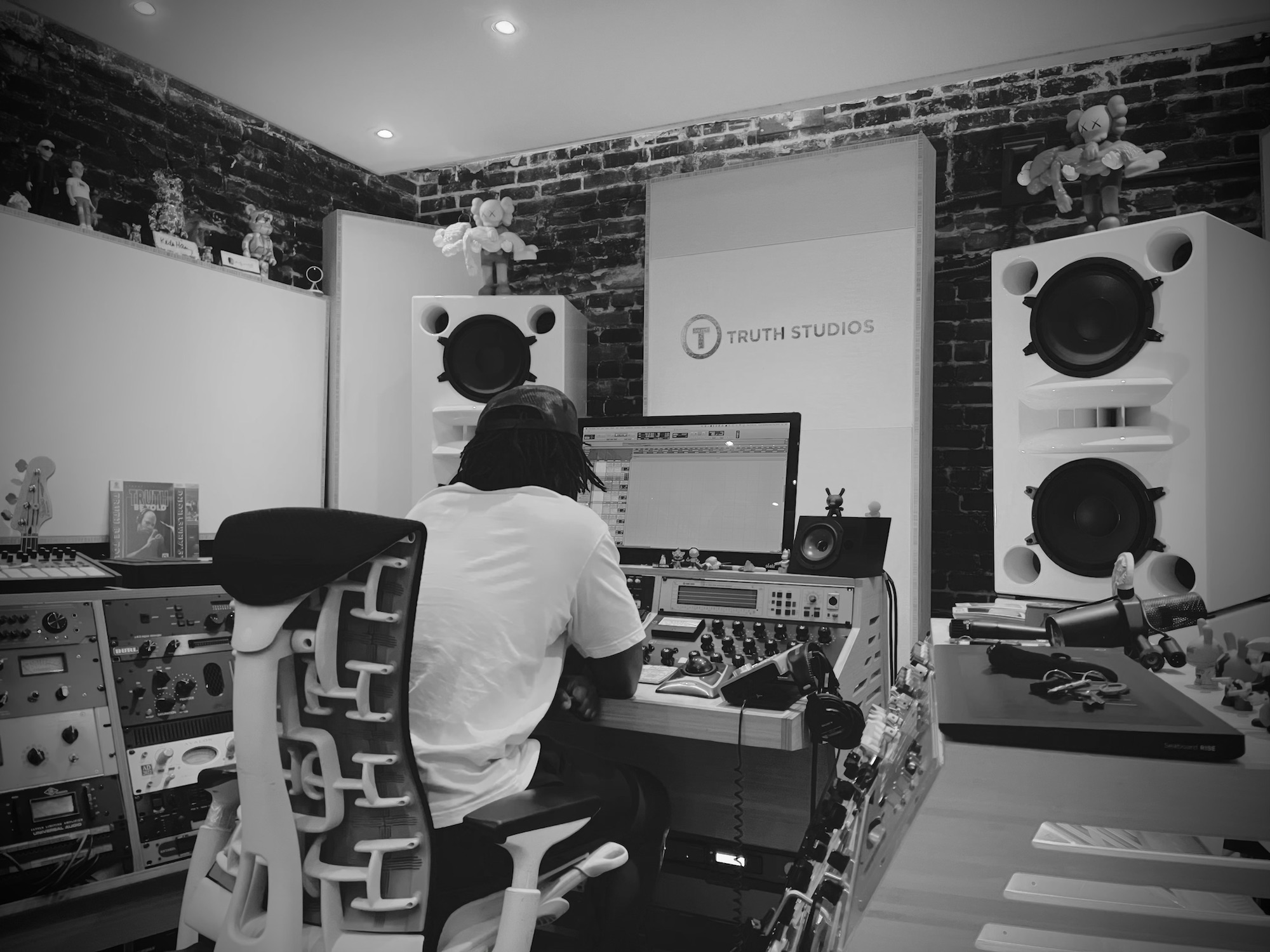 Marcus Semaj Recording Sessions with Engineer Nick Breton - TruthStudios