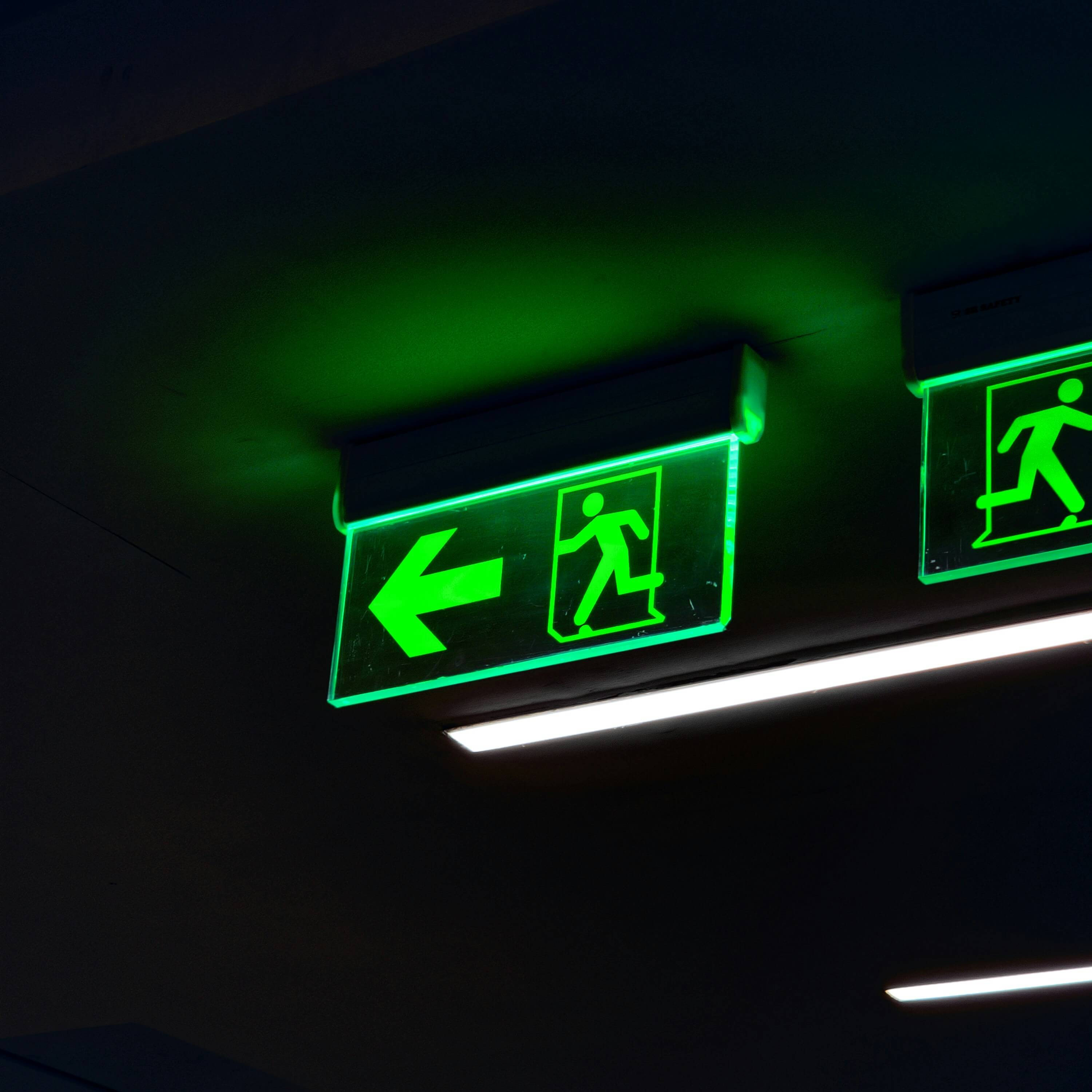 Safety Signs Buying Guide | Toolstation