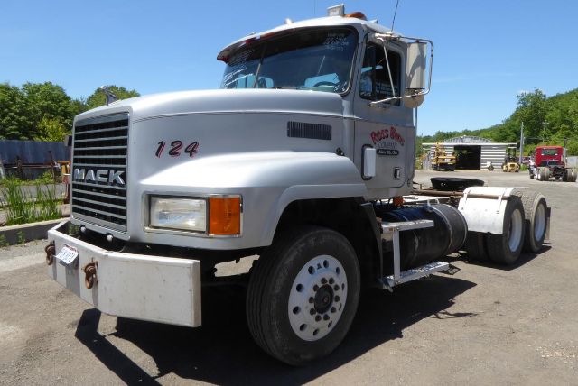 Mack CH613 Daycabs For Sale