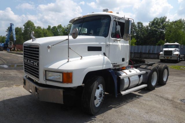MACK Tractors - Semi Trucks For Sale