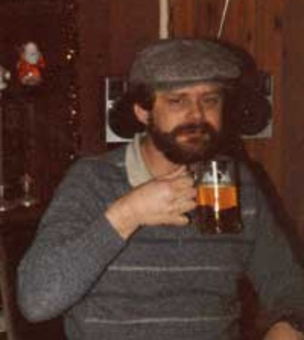 Robert Hall Obituary 2021 - DJ Robb