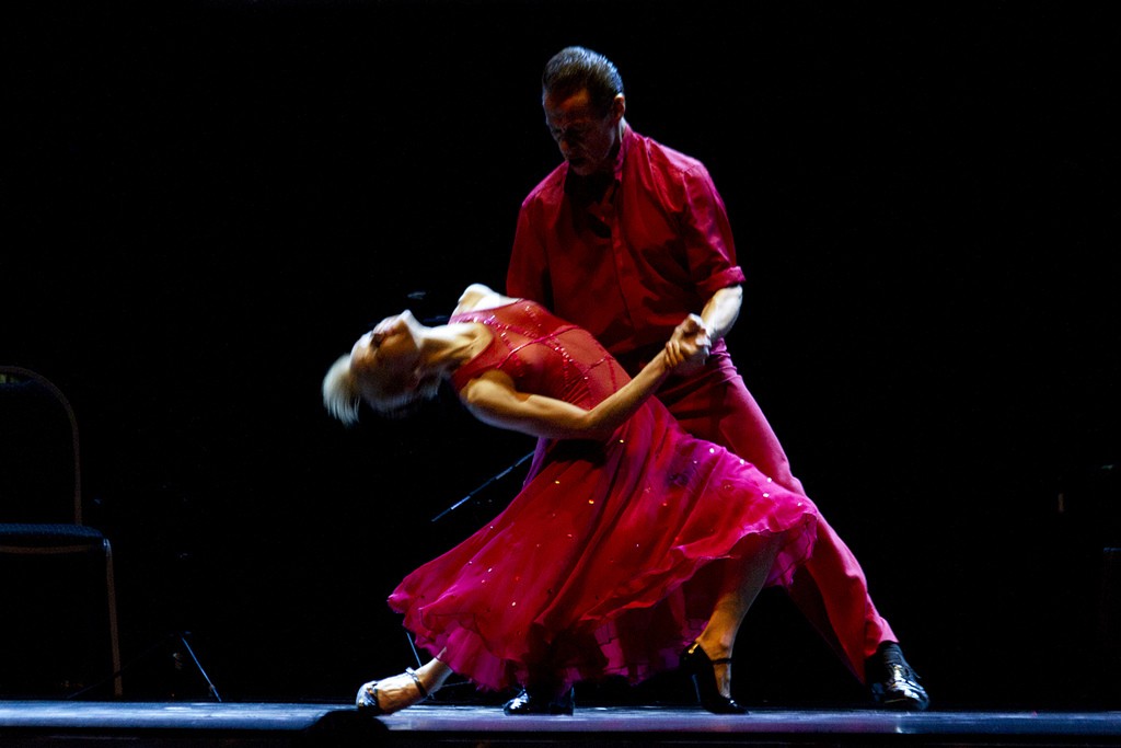 Domingo de tango y milonga en La Esmeralda, clases abiertas y música en ...