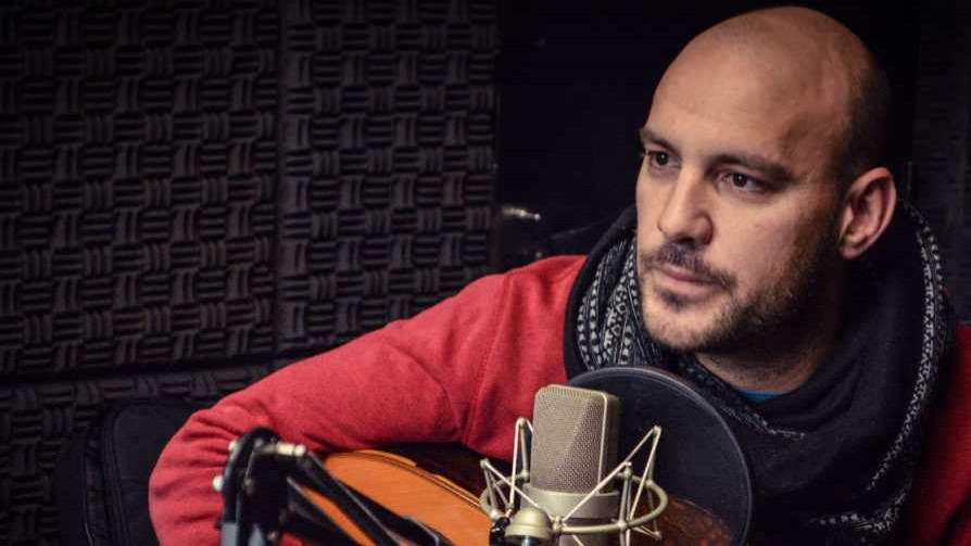 Show en vivo de "El Alemán" en Barra de Chuy