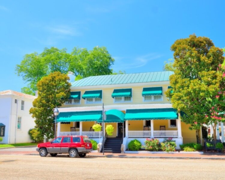 The Smithfield Inn, Smithfield, VA, Seen On Food Paradise