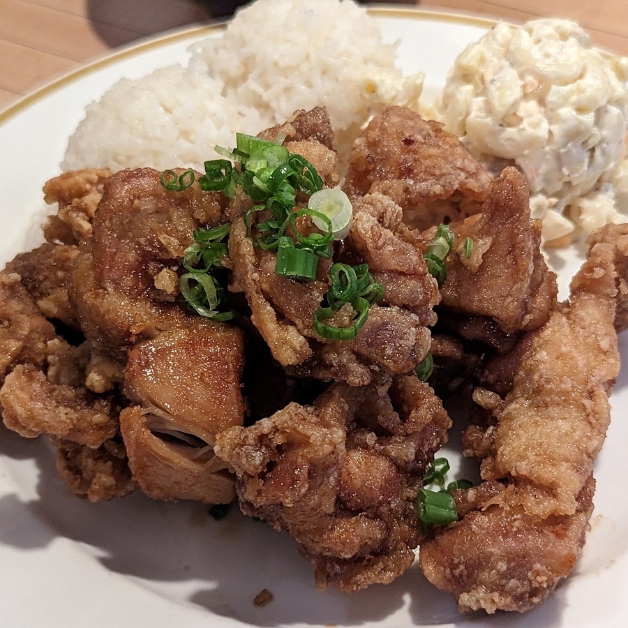 The Alley Restaurant at Aiea Bowl, Aiea, HI, Seen On Diners, Drive-ins ...