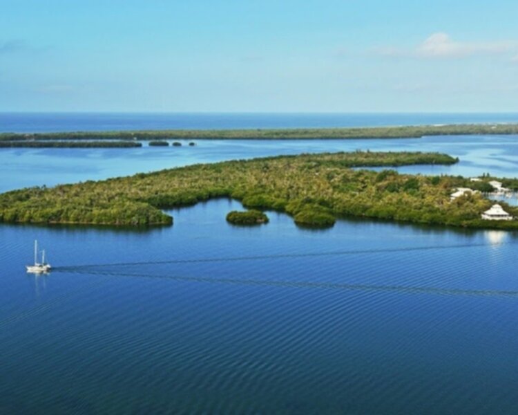 Cabbage Key, Cabbage Key, FL, Seen On Craziest Restaurants in America