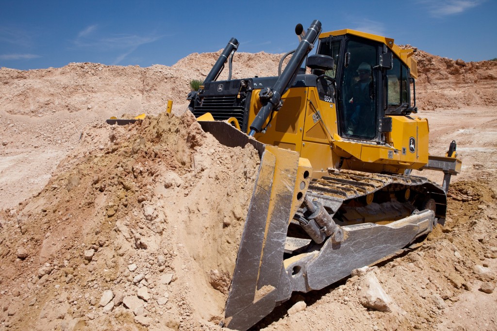 Equipment Spotlight: Crawler Dozers & Pipelayers (Sidebooms ...