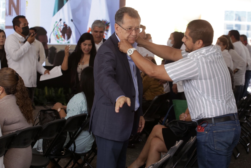 Deferencia en la víspera de las sesiones del Congreso - El Sur Acapulco ...