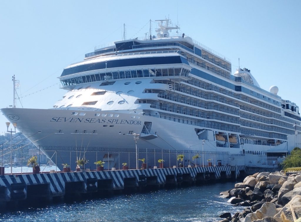 Llega el Ms Seven Seas Splendor, el noveno crucero de la temporada y ...
