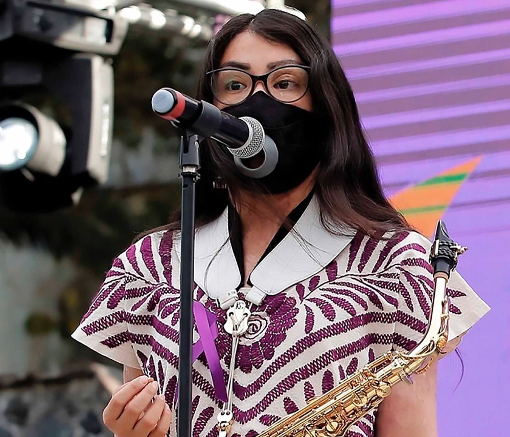 Describe la saxofonista María Elena Ríos cómo la violentó sexualmente ...