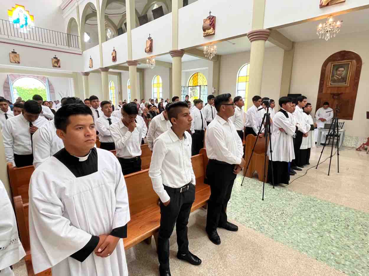 Mantiene matrícula el seminario de Chilapa; es de los únicos en el país ...