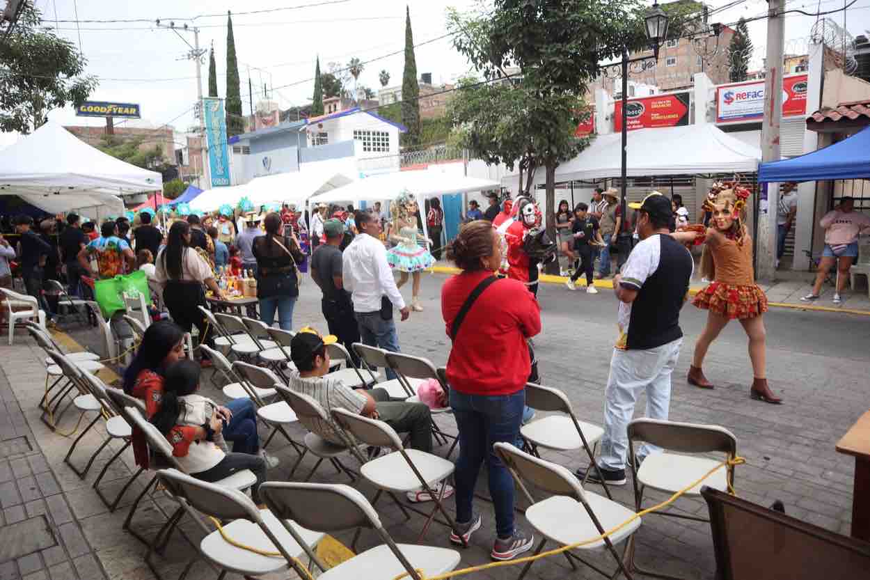 Participa la gobernadora en un acortado y poco concurrido Paseo del Pendón en Chilpancingo - El ...