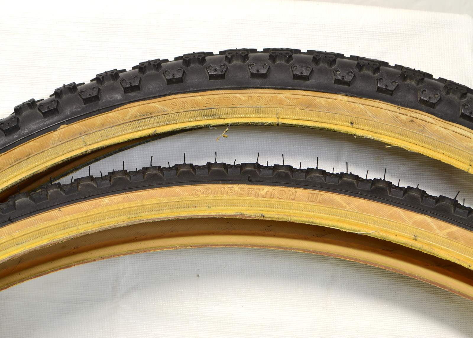 BMXmuseum.com For Sale / Tioga Comp 3 Tires cruiser 24x1.75 and 24x2 ...