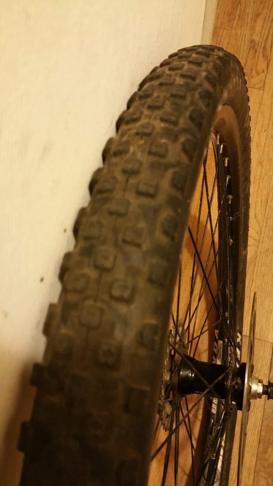 AZONIC OUTLAW WHEELSET WITH KENDA TIRES AND HAYES ROTORS - BMXmuseum ...