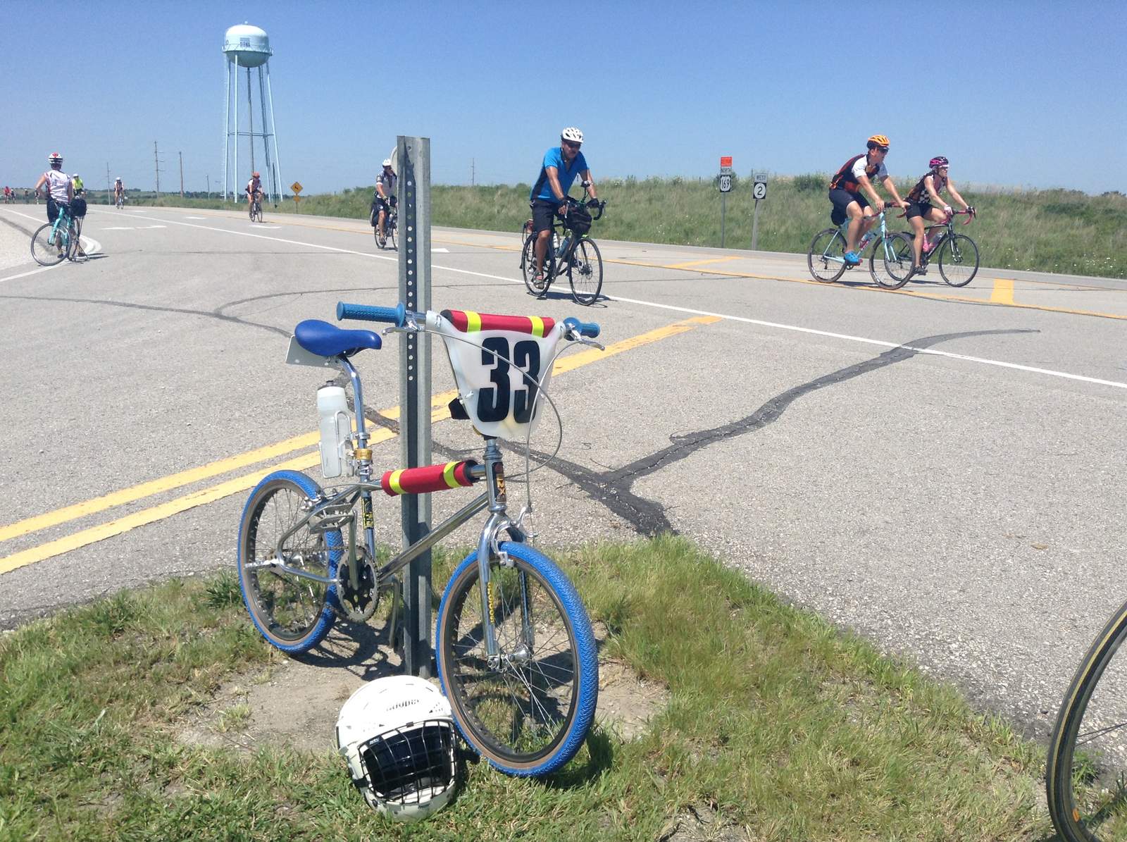 Cru Jones #RideForWade - BMXmuseum.com Forums