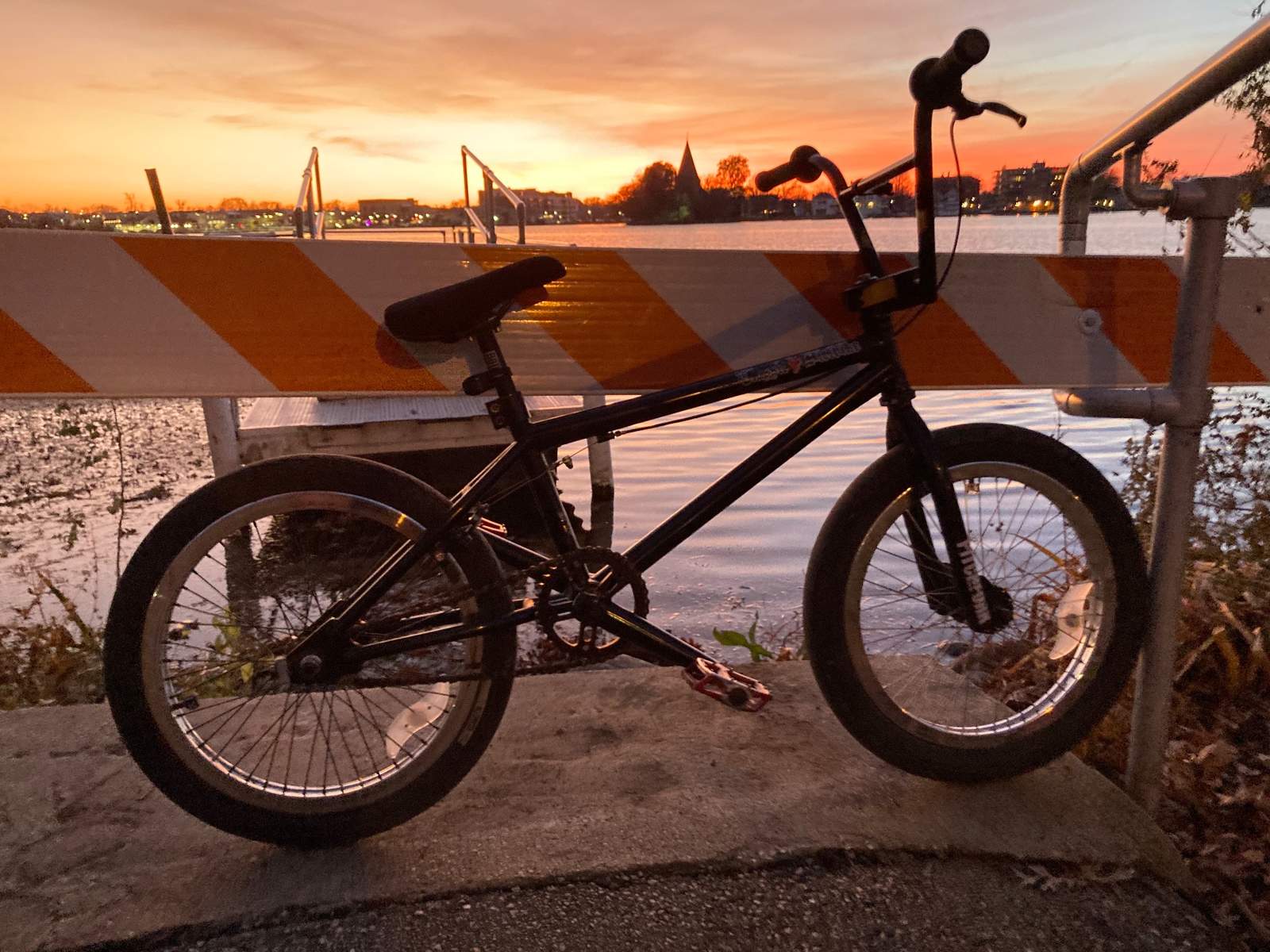 Riding into the SUNSET!!on a bmx - BMXmuseum.com Forums