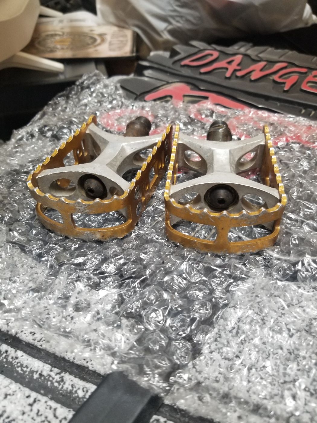 *Local P/U Sugino Maxy Cross Cranks/Suntour MP-1000 Pedals* - BMXmuseum ...