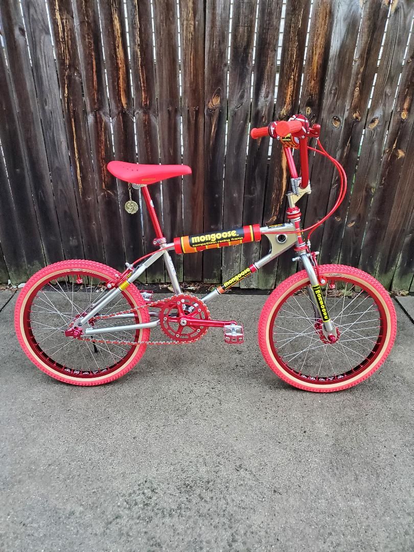 $2,000-$3,000 80s bikes loaded with porkchop knock off parts ...