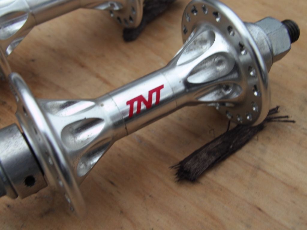 BMXmuseum.com For Sale / Vintage TNT Derringer Hubs - Titanium Rear Axle