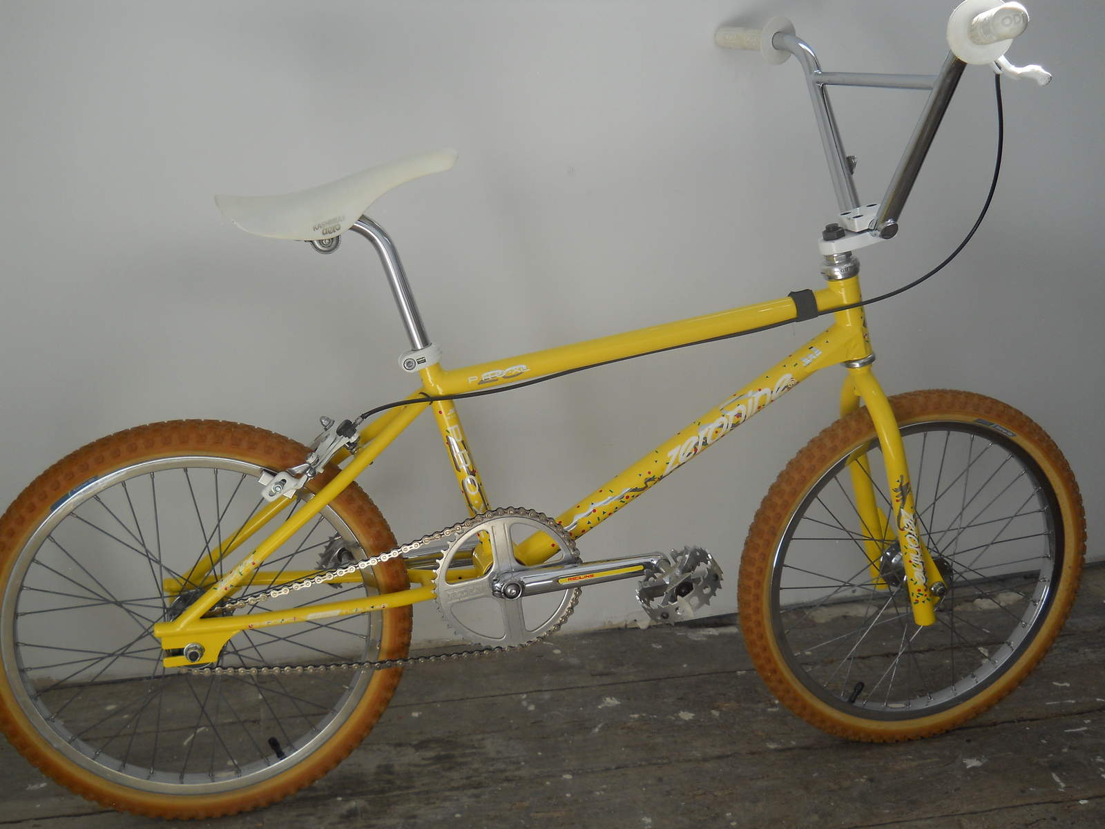 Pics of bikes with Tioga Natural Gum tires - BMXmuseum.com Forums